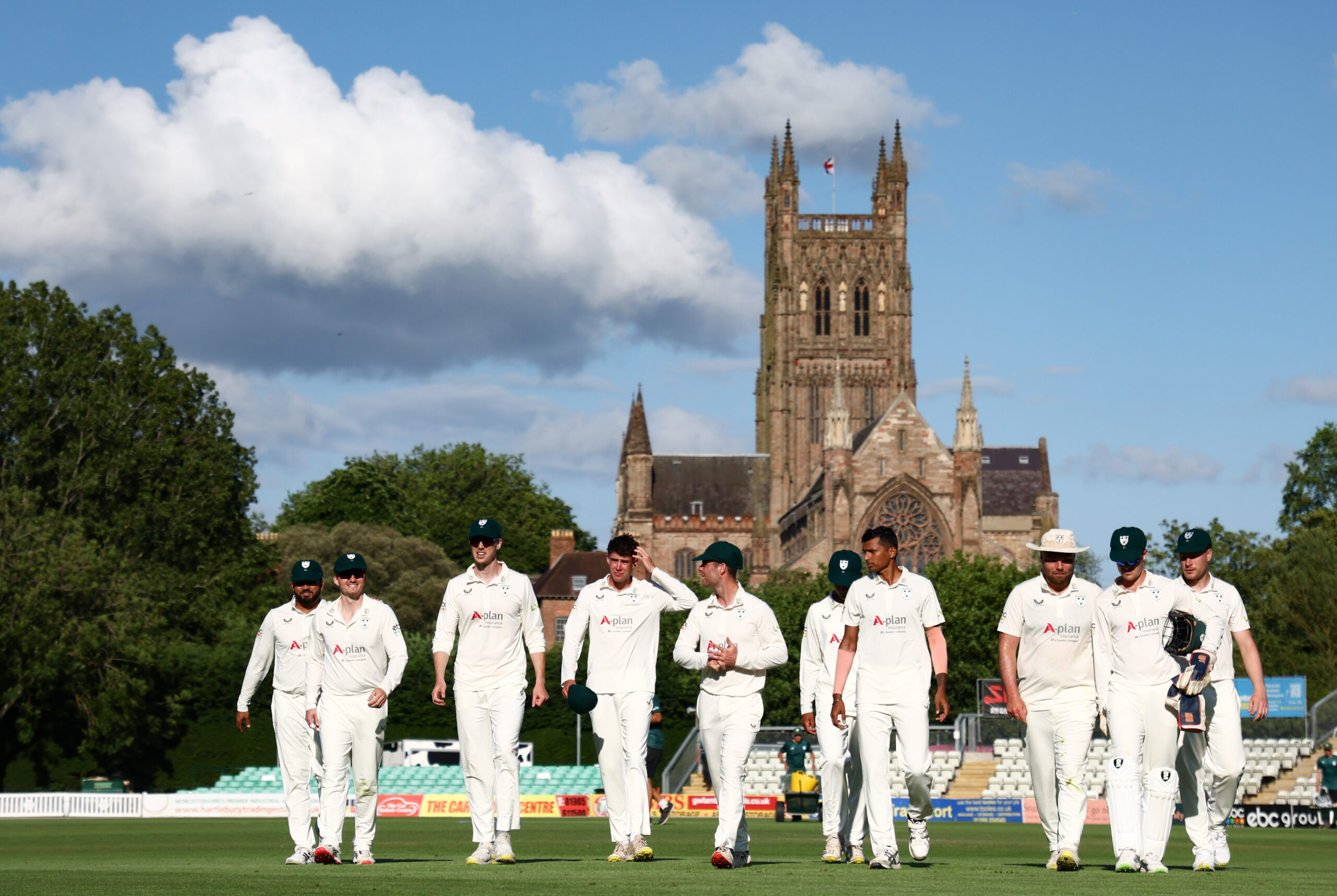 Survey to Shape Future of Cricket Extended! - Worcestershire CCC