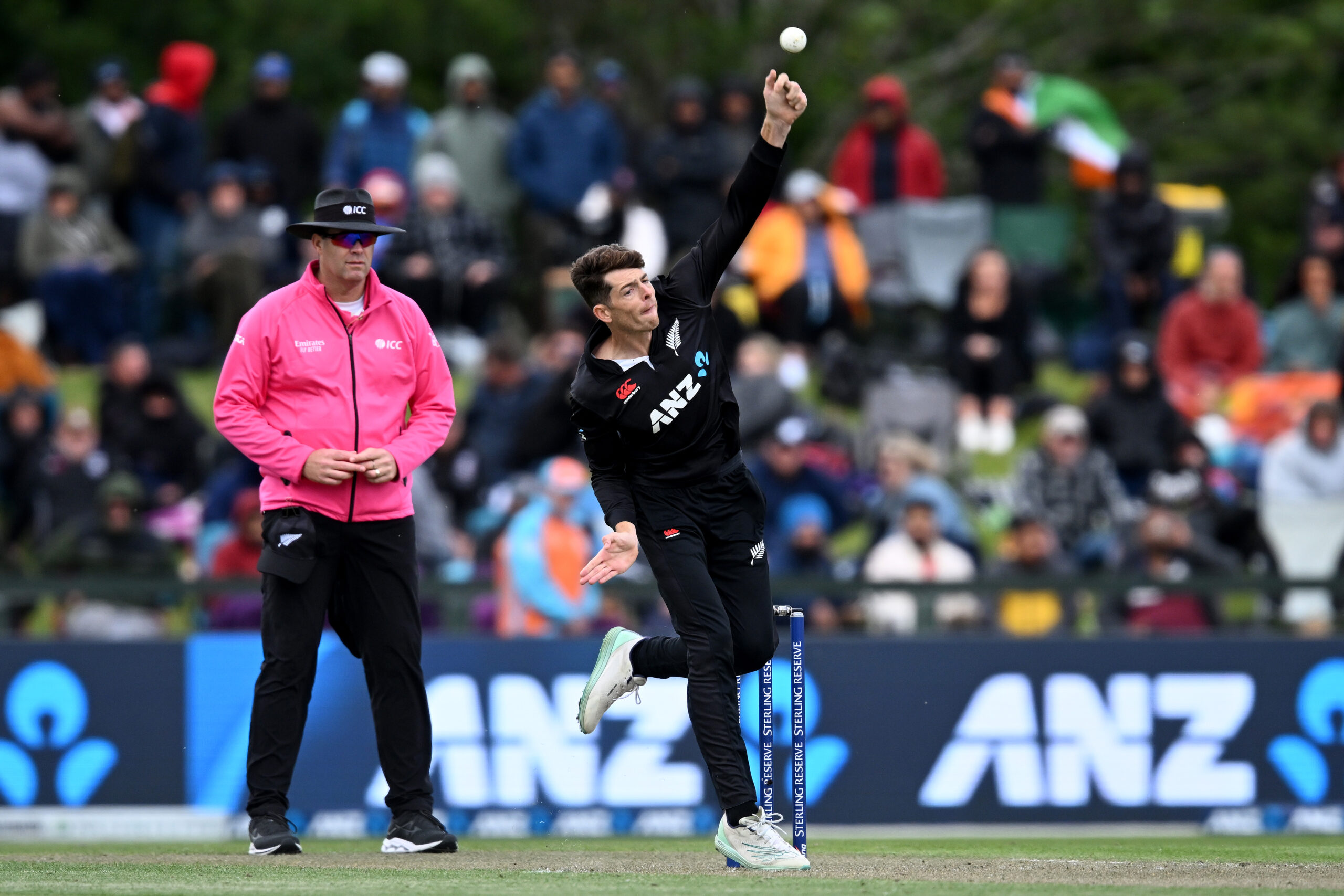 RAPIDS SIGNING SANTNER IN FORM WITH THE BAT FOR NORTHERN DISTRICTS ...