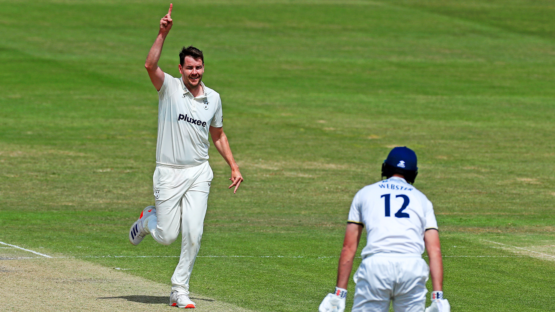 Worcestershire face seismic task to rescue points heading into Day Four ...