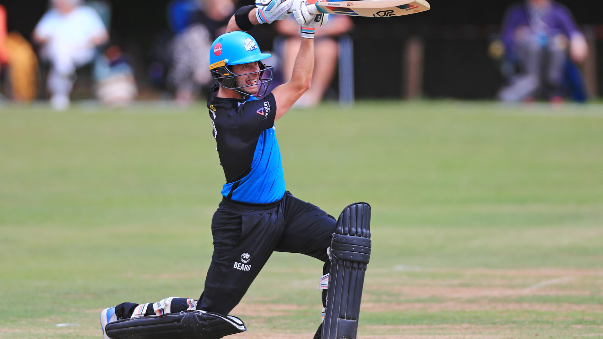 Worcestershire batters go big in comprehensive warm-up win ...