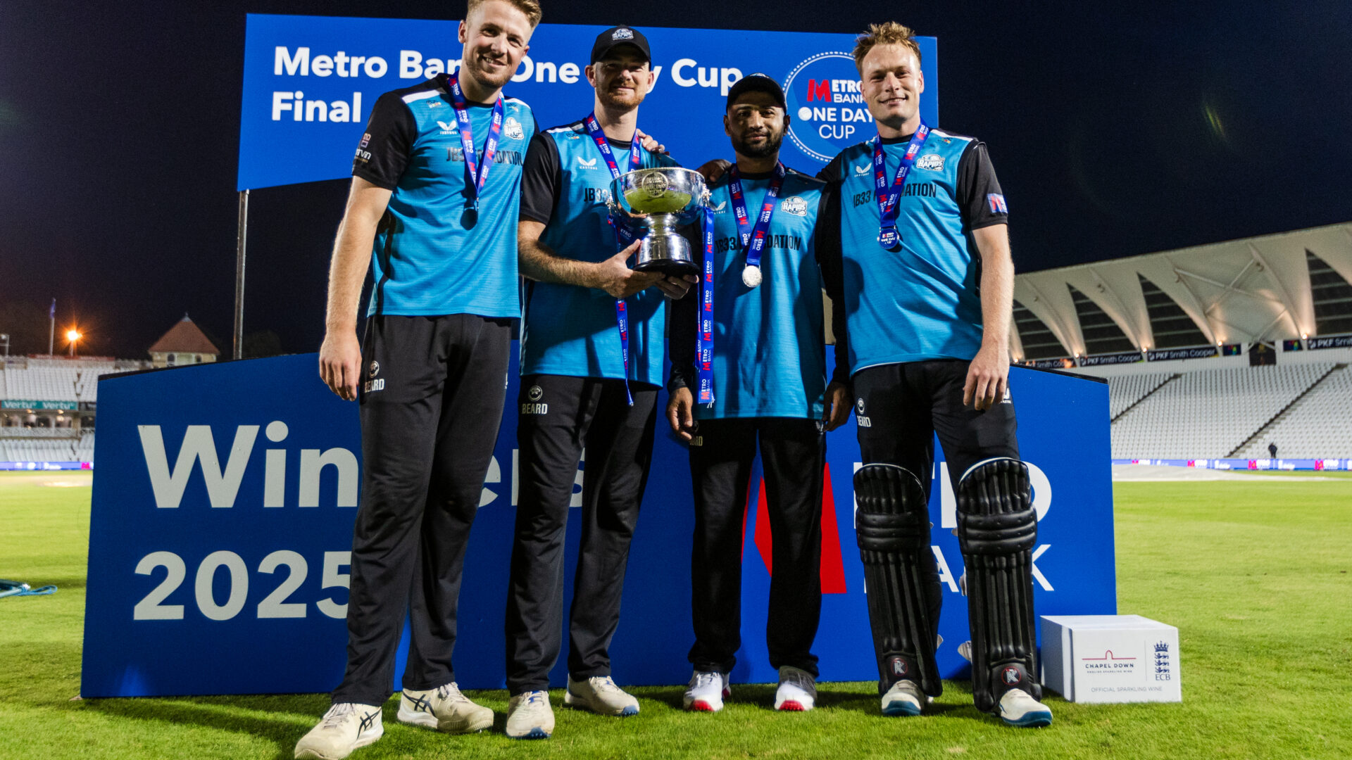 Grab your snap with the Metro Bank One Day Cup! - Worcestershire CCC