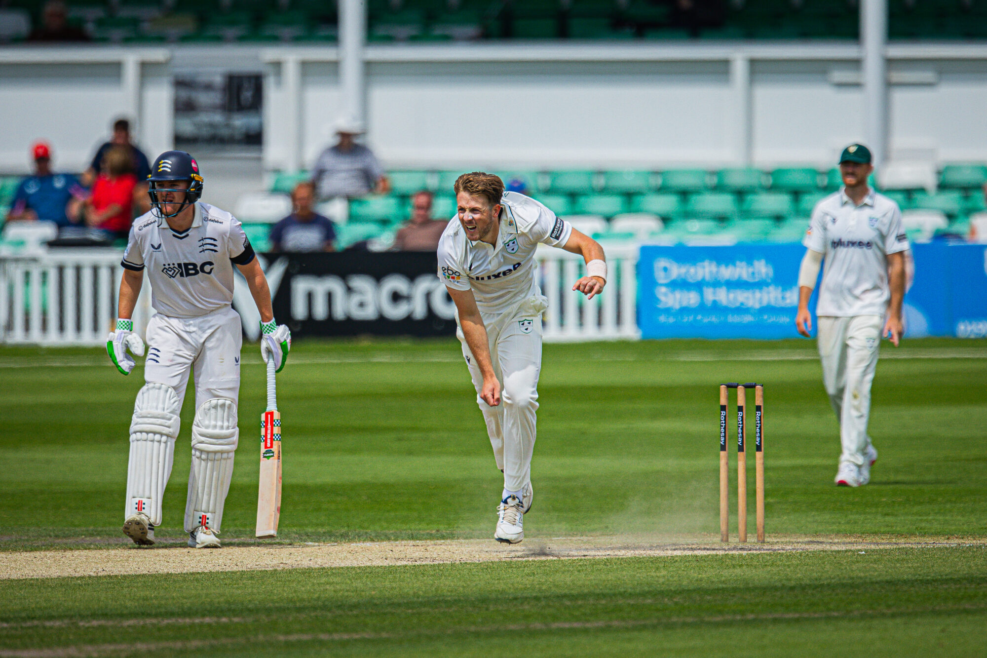 Pears prepare for do or die day four against Middlesex - Worcestershire CCC